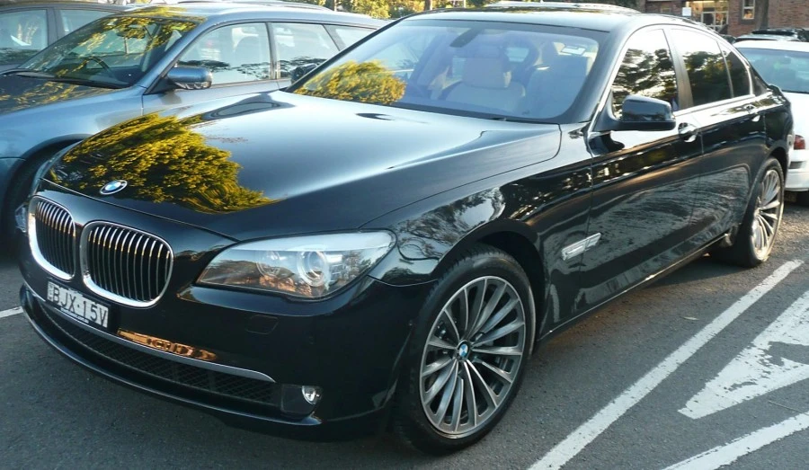 BMW Seria 7 (F01) 740d (306 KM) xDrive dane techniczne