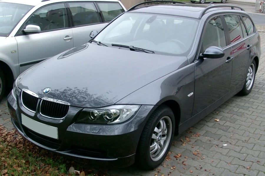 BMW Seria 3 Touring (E91) 330i (258 KM) dane techniczne