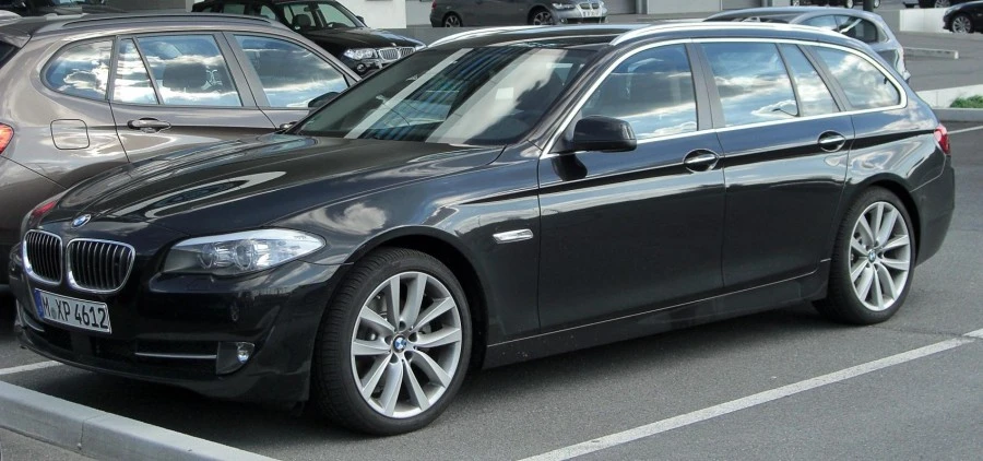 BMW Seria 5 Touring (F11) 535d (313 KM) xDrive Steptronic dane techniczne